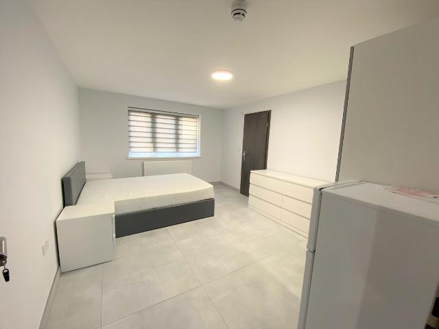 Chaplin Road, Wembley HA0, Room to rent, £1,200 pcm | PrimeLocation