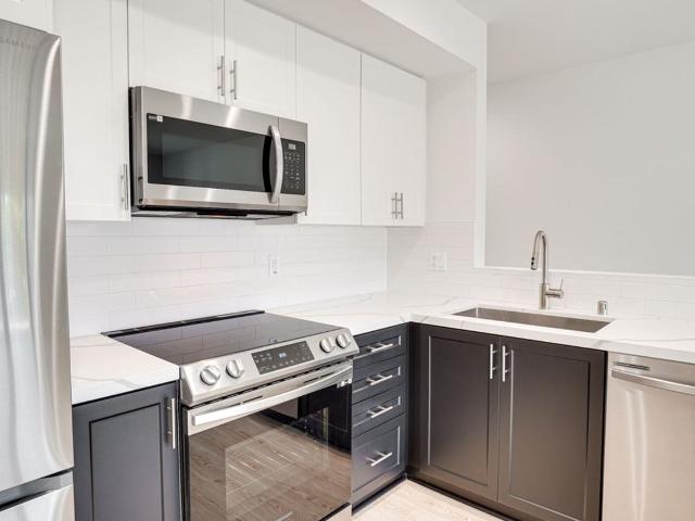Chapman Place Studio Apartment for Rent at 3910 Chapman St, San Diego, CA 92110 Point Loma Heights