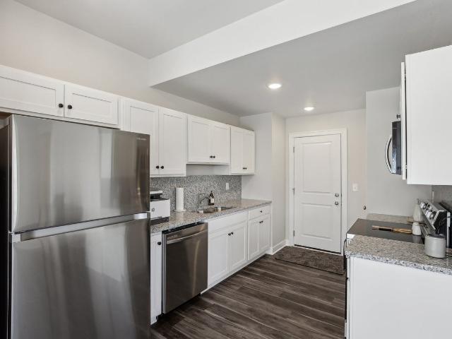 Chapman Ridge Townhomes 2 Bedroom Apartment for Rent at 236 Se Little Garden Ln, Blue Springs, MO 64064