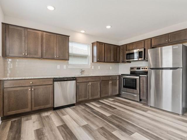 Chapman Ridge 2 Story Duplex with Basement