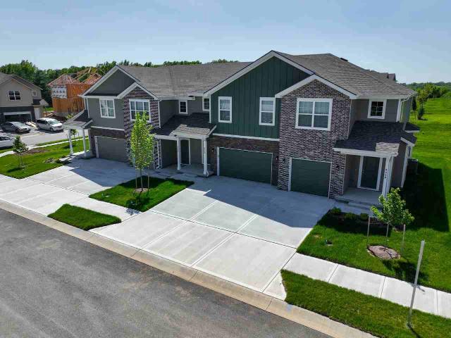 Chapman Ridge 3 Bedroom Apartment for Rent at 236 Se Little Garden Ln, Blue Springs, MO 64064