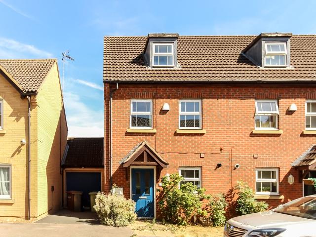 Chapman Road, Wellingborough NN8, 3 bed terraced house to rent, £1,250 pcm | PrimeLocation