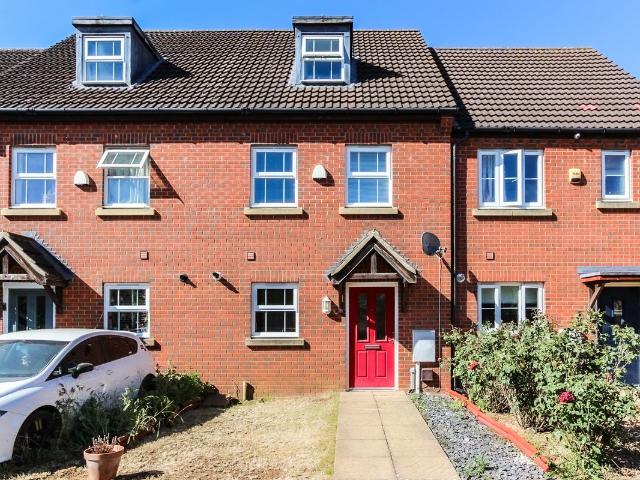 Chapman Road, Wellingborough NN8, 3 bed town house to rent, £1,250 pcm | PrimeLocation