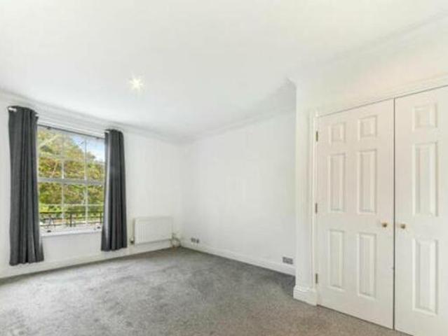 Chapman Square, London, 2 Bedroom Property