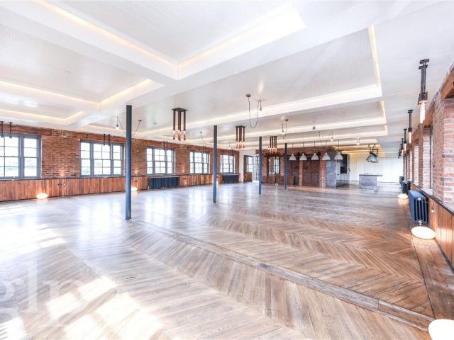 Chappell Loft, Belmont Street, Chalk Farm NW1, 4 bed flat to rent, £28,167 pcm | PrimeLocation