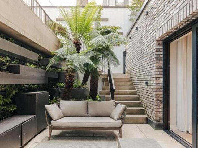 Chapter House, Covent Garden, 2 Bedroom Apartment