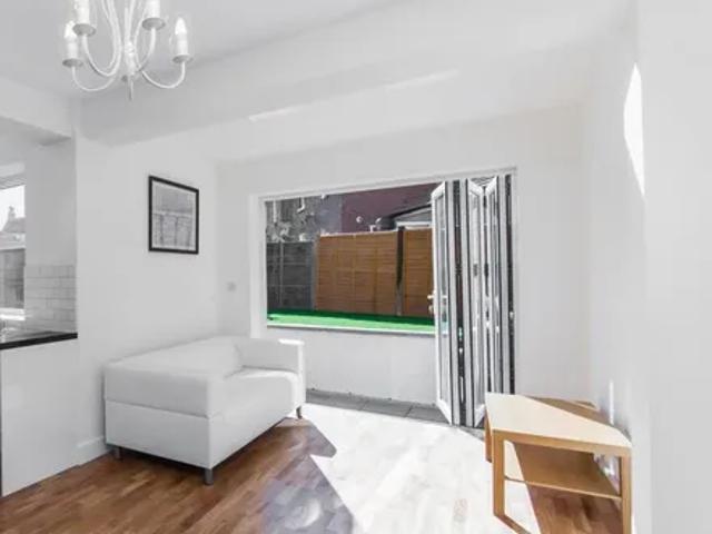 Chapter Road, Dudden Hill, London, NW2 5LR, United Kingdom | 3 bed apartment for rent #119531406 | Rentberry