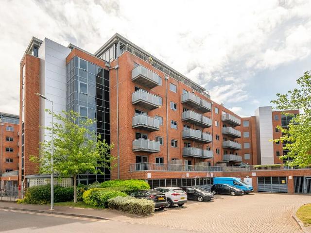 Chapter Way, Colliers Wood SW19, 2 bed flat to rent, £2,200 pcm | PrimeLocation