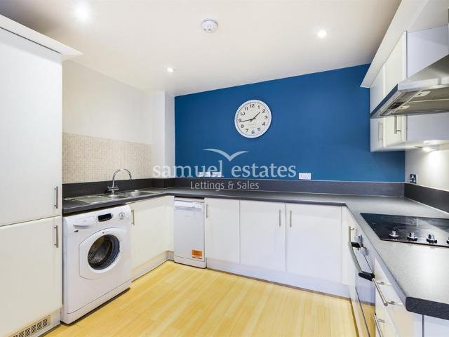 Chapter Way, London, SW19 1 bed apartment to rent £1,800 pcm £415 pw