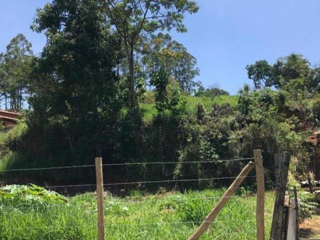 CHÁRA A VENDA EM SANTA ISABEL
