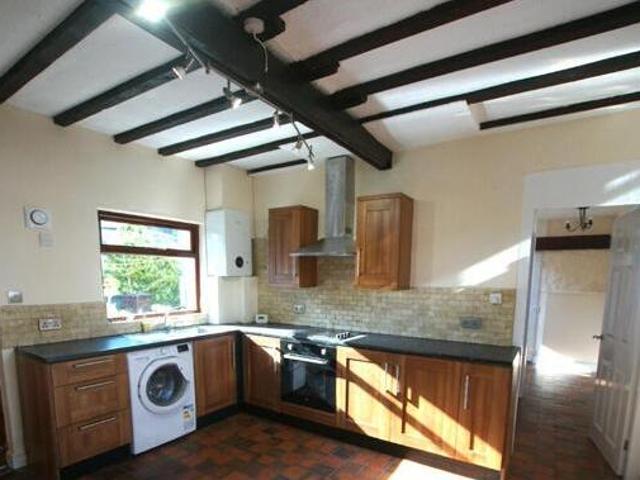 character Features* The Barn, Jones St, 4 Bedroom Barn