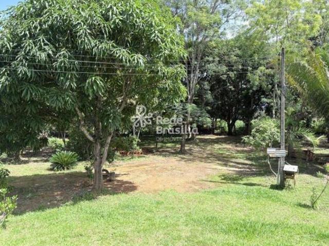 Characara Aguas Lindas de Goias Casa 5 dormitorios Escriturada !