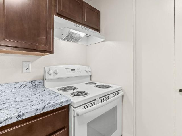 Charbern Apts 1 Bedroom Apartment for Rent at 12582 Se Linwood Ave, Milwaukie, OR 97222 Linwood