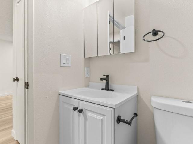 Charbern Apts 1 Bedroom Apartment for Rent at 12582 Se Linwood Ave, Milwaukie, OR 97222 Linwood