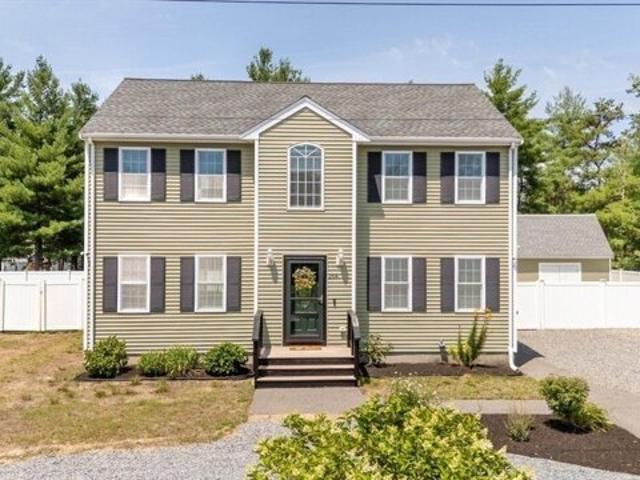 Charge Pond Rd, Wareham, Home For Sale