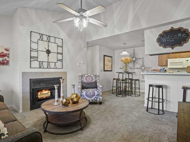 Chardonnay 2 Bedroom Apartment for Rent at 7209 S 92nd East Ave, Tulsa, OK 74133