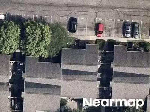Charecote Ln Apt A