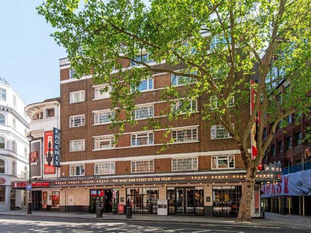 Charing Cross Road, London WC2H Studio to rent £2,150 pcm £496 pw