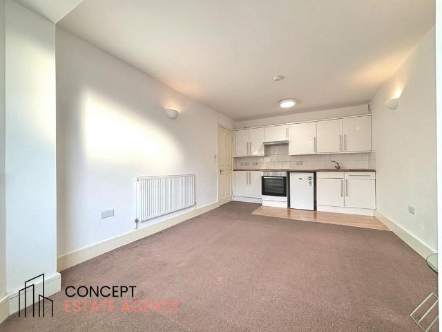 Charlmont Road, Tooting Broadway, SW17 1 bed apartment to rent £1,650 pcm £381 pw