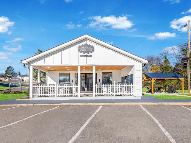 Charlotte 360 Apartments and Townhomes 1 Bedroom Apartment for Rent at 2930 Tacoma Street, Charlotte, NC 28208 Toddville Road