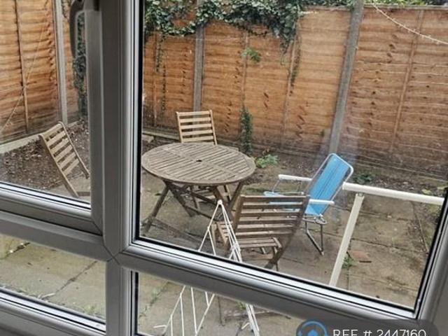 Charlotte House, London, W6 3 bed flat to rent £3,300 pcm £762 pw