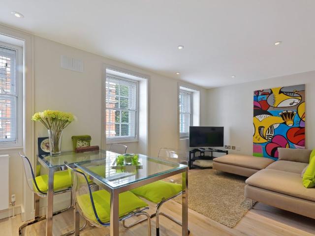 Charlotte Street, Fitzrovia W1T, 1 bed flat to rent, £2,747 pcm | PrimeLocation