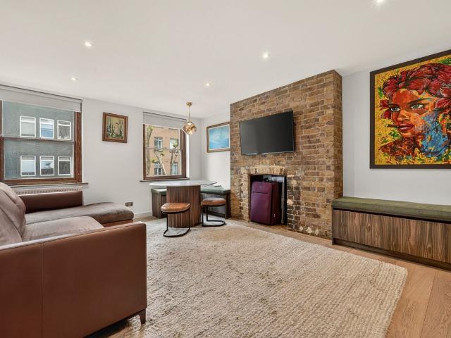 Charlotte Street, Fitzrovia W1T, 1 bed flat to rent, £3,500 pcm | PrimeLocation