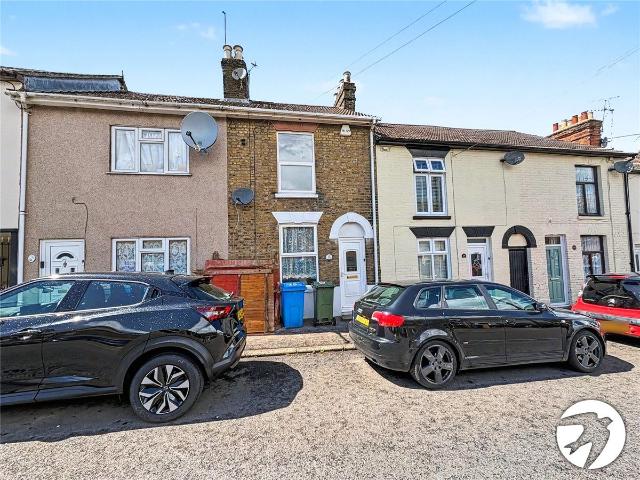 Charlotte Street, Sittingbourne, Kent ME10, 2 bed terraced house to rent, £1,250 pcm | PrimeLocation