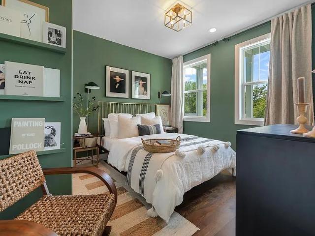 Charlotte Park Room | Quiet Professional Home