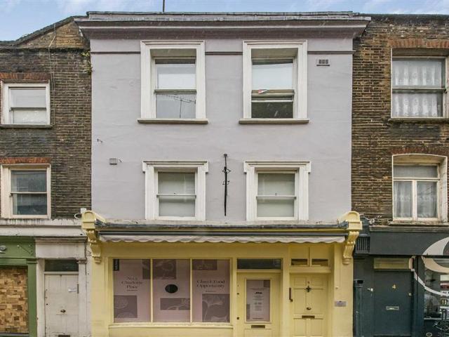 Charlotte Place, London W1T Studio to rent £1,820 pcm £420 pw