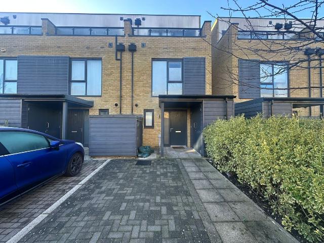 Charlock Close, Romford RM3, 3 bed semi detached house to rent, £2,500 pcm | PrimeLocation