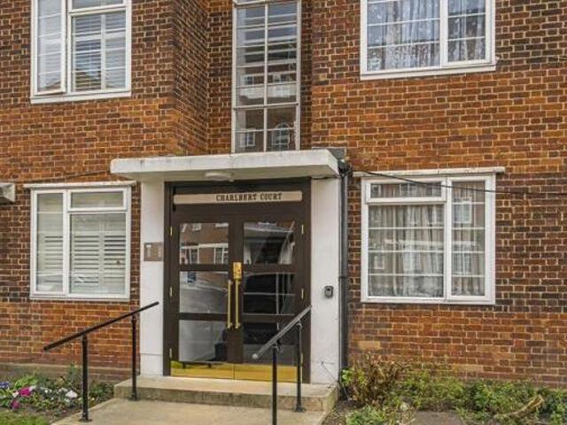 Charlbert Court, St John`s Wood, 2 Bedroom Apartment