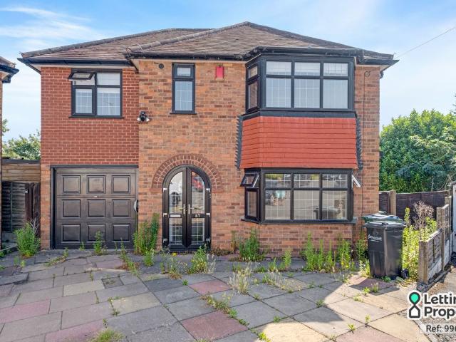 Charlemont Avenue, West Bromwich, West Midlands B71, 4 bed detached house to rent, £1,750 pcm | PrimeLocation