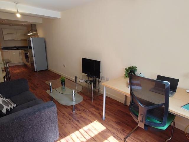 Charles Apartments, Granby Street, Leicester LE1, 1 bed flat to rent, £800 pcm | PrimeLocation