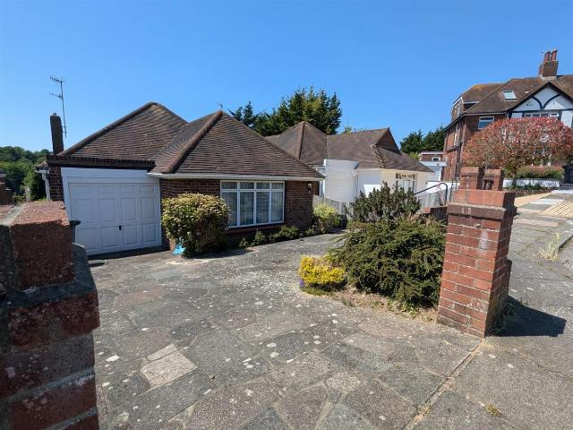 Charles Close, Hove BN3, 2 bed bungalow to rent, £1,895 pcm | PrimeLocation