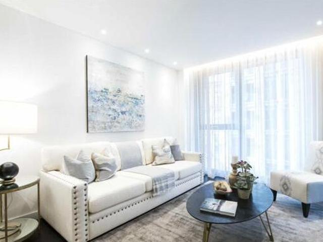 Charles Clowes Walk, New Covent Garden, 2 Bedroom Flat