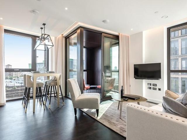 Charles Clowes Walk, Nine Elms. 2 bed apartment to rent £4,200 pcm £969 pw