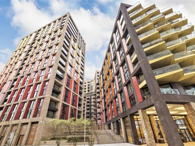 Charles Clowes Walk, Nine Elms SW11, 2 bed flat to rent, £3,700 pcm | PrimeLocation