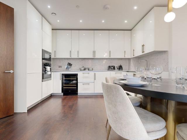 Charles Clowes Walk, Nine Elms SW11, 3 bed flat to rent, £7,198 pcm | PrimeLocation