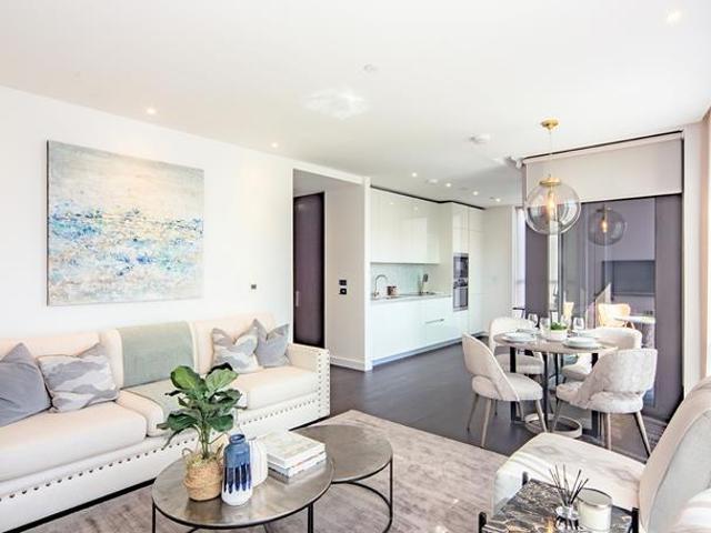 Charles Clowes Walk, London 2 bed apartment to rent £4,871 pcm £1,124 pw