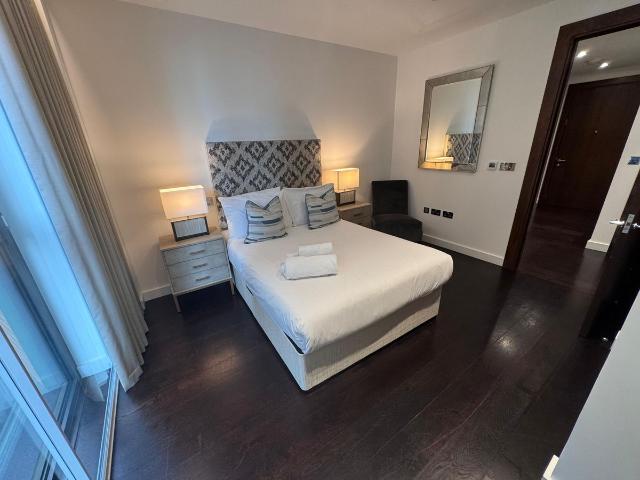 Charles Clowes Walk, London SW11, 2 bed flat to rent, £4,500 pcm | PrimeLocation