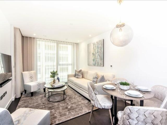 Charles Clowes Walk, London SW11, 2 bed flat to rent, £3,900 pcm | PrimeLocation