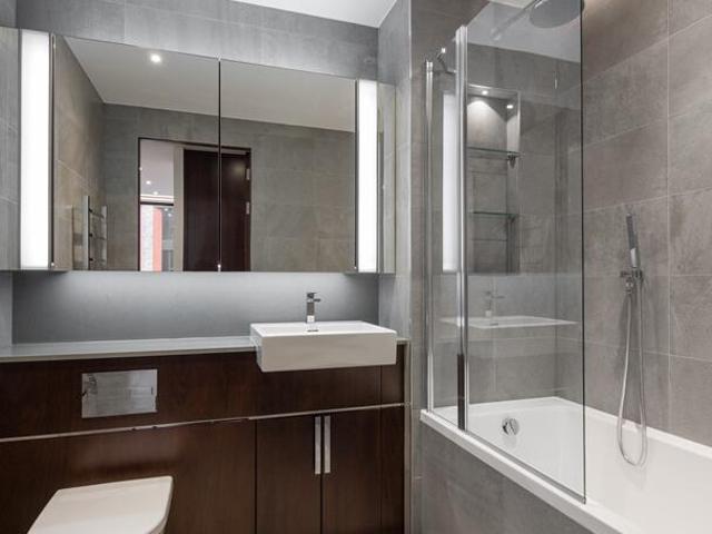 Charles Clowes Walk, London SW11 3 bed apartment to rent £6,153 pcm £1,420 pw