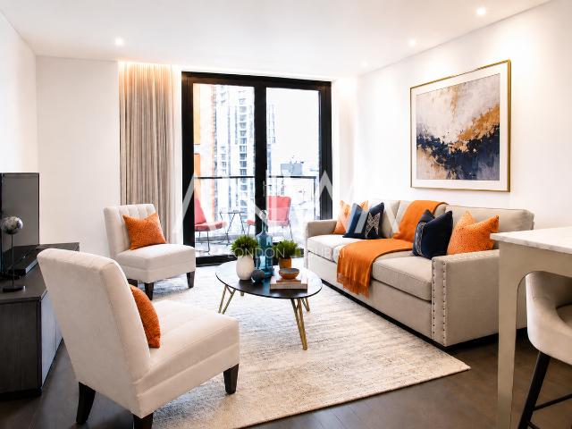 Charles Clowes Walk, London SW11, 3 bed flat to rent, £5,872 pcm | PrimeLocation