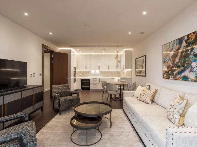 Charles Clowes Walk, London SW11, 3 bed flat to rent, £7,219 pcm | PrimeLocation