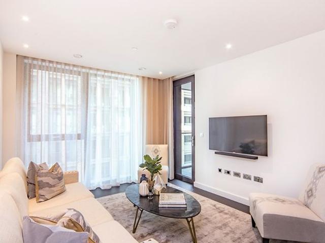 Charles Clowes Walk SW11, 2 bed flat to rent, £4,658 pcm | PrimeLocation