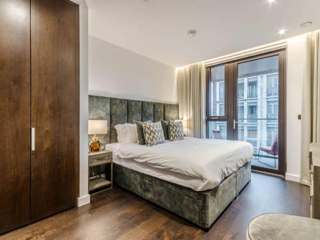 Charles Clowes Walk SW11, Nine Elms, London, 2 bed flat to rent, £5,634 pcm | PrimeLocation