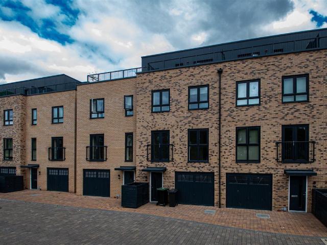 Charles English Close, Ipswich IP1, 3 bed property to rent, £1,700 pcm | PrimeLocation
