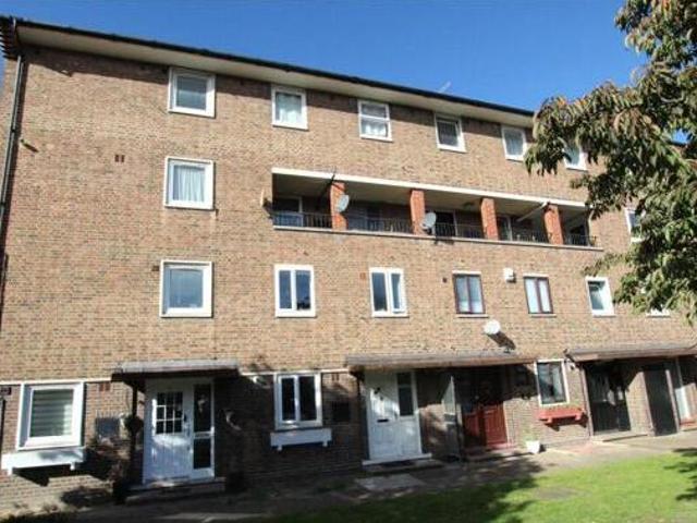 Charles Grinling Walk, Woolwich, 2 Bedroom Maisonette