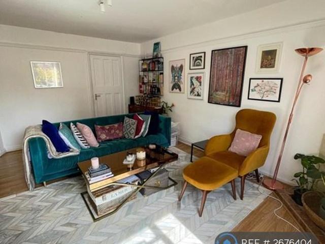 Charles Rowan House, London, WC1X 3 bed flat to rent £3,400 pcm £785 pw